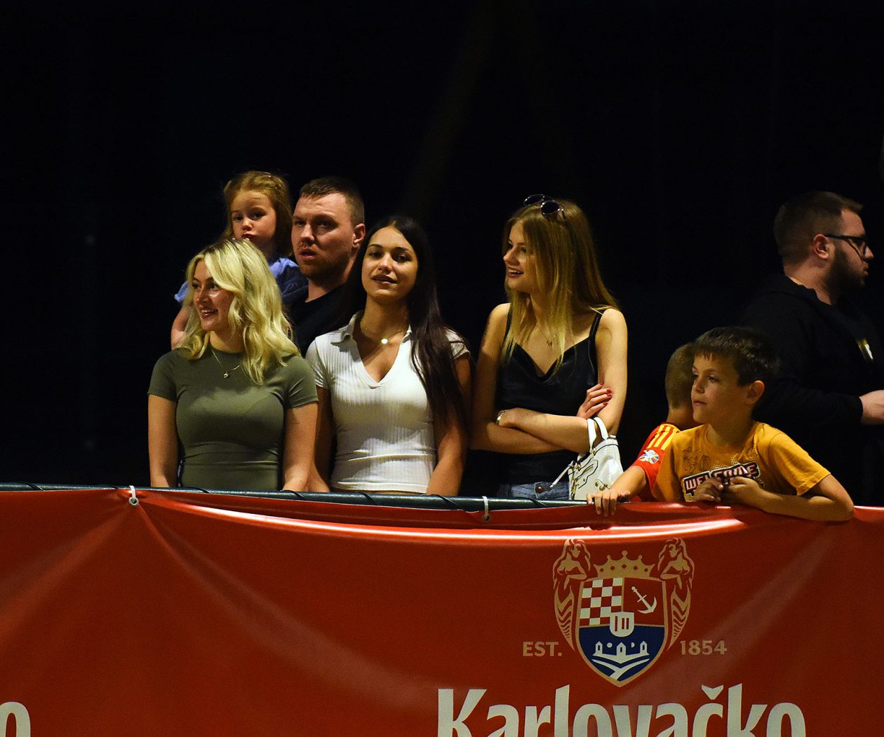 Slunjska ekipa Rupa & Terra & Hope te veterani Karlovca pred prepunim ...
